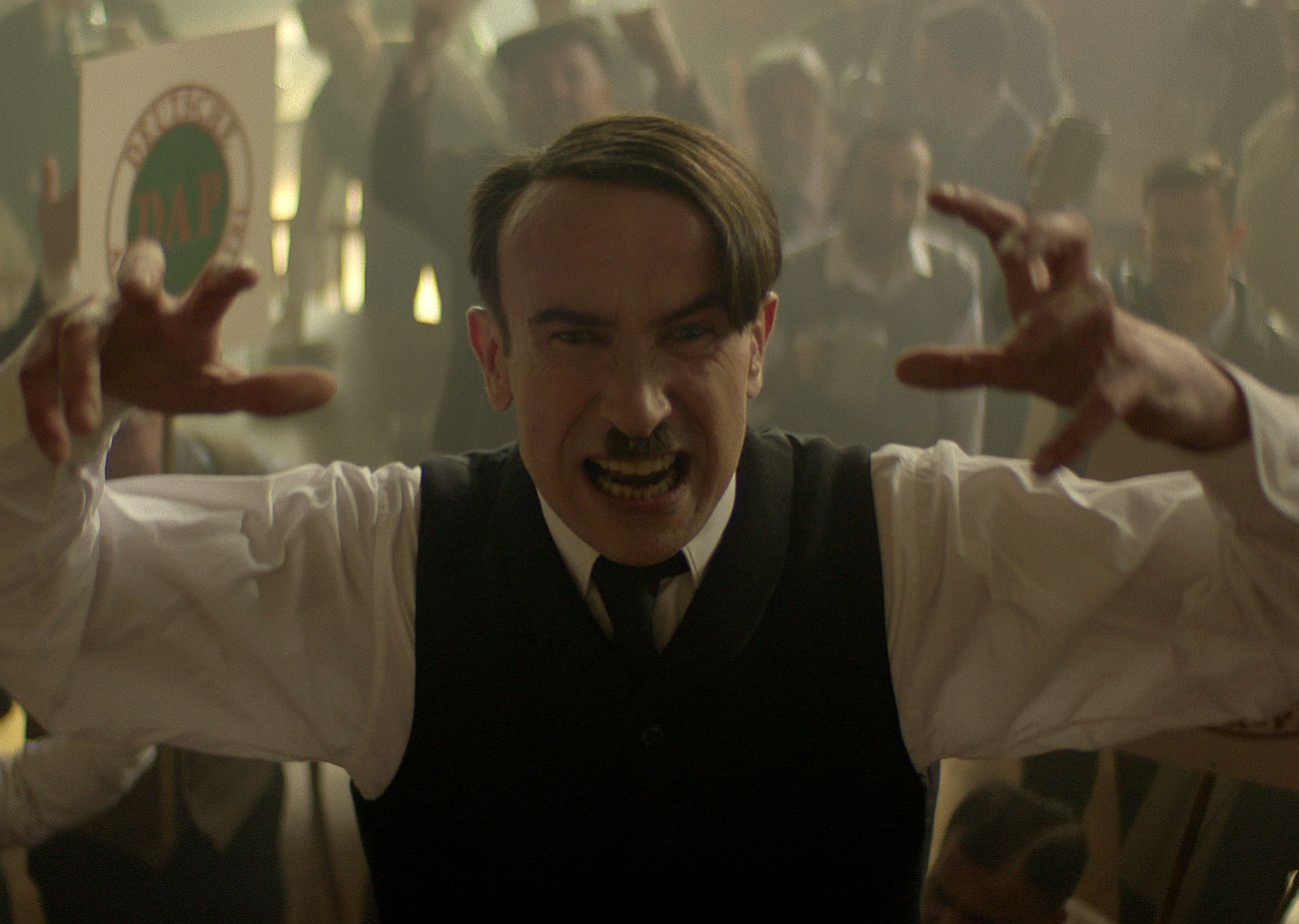 Nejlepší seriál Netflixu minulého týdne: Nacistické zlo z druhé světové ...