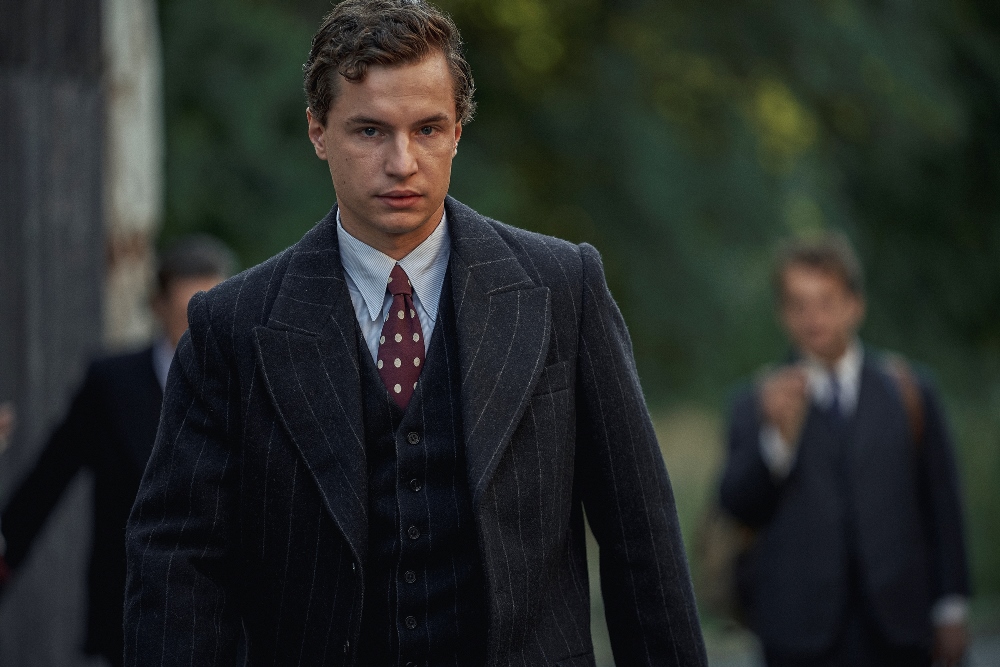 Nemoc jeho otce je postrachem rodiny, kvůli filmu Bratři podstoupil drsnou dietu. Dnes slaví ...