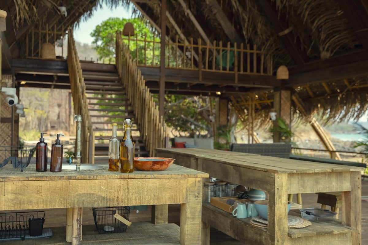 V nové reality show Netflixu celebrity honí děsivý lovec. Mezi ...