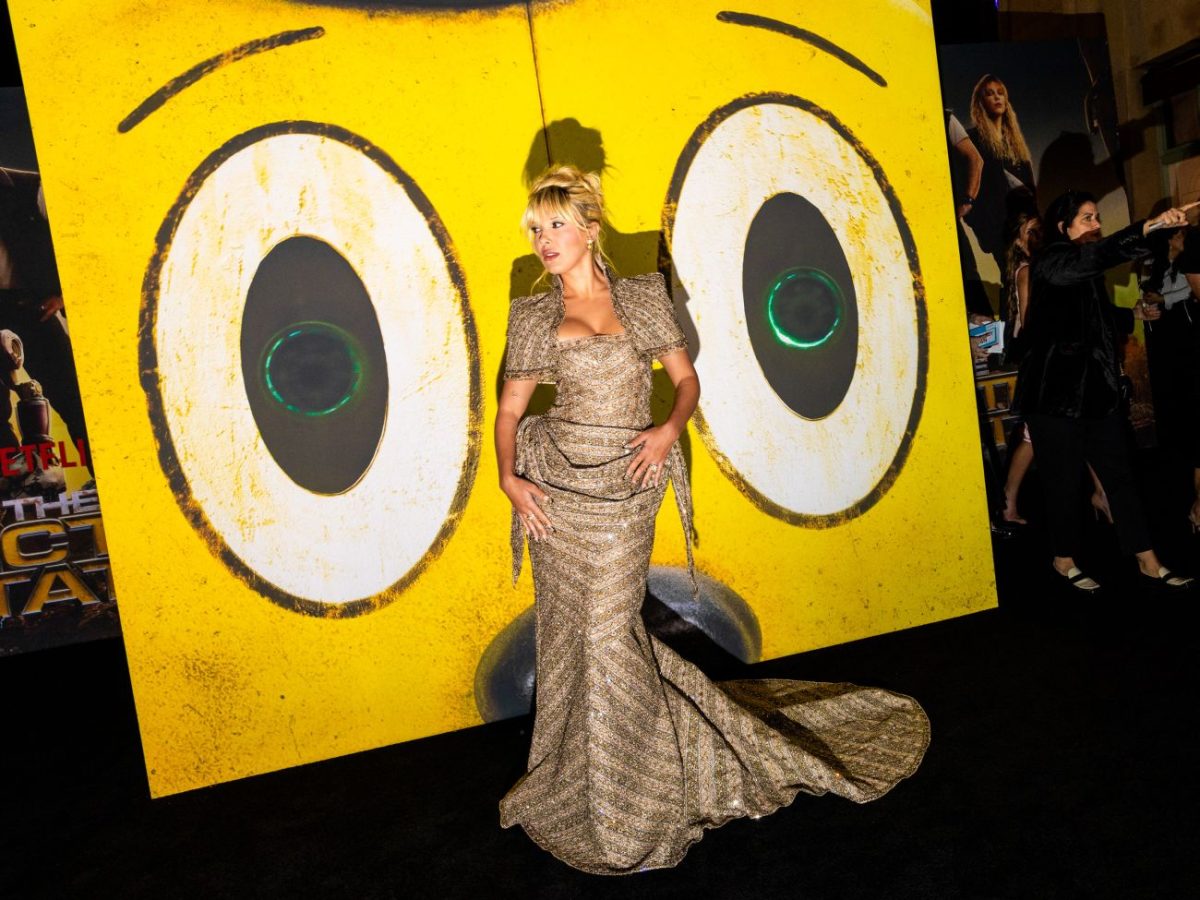 Mladičká Millie Bobby Brown na premiéře Pasáže vypadala jako ...