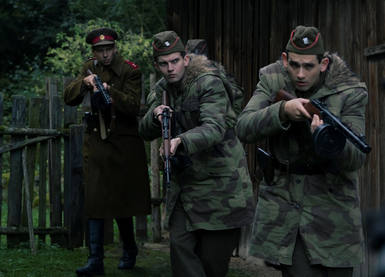 Nejlepší české seriály roku 2025: Krimi i thrillery inspirované ...