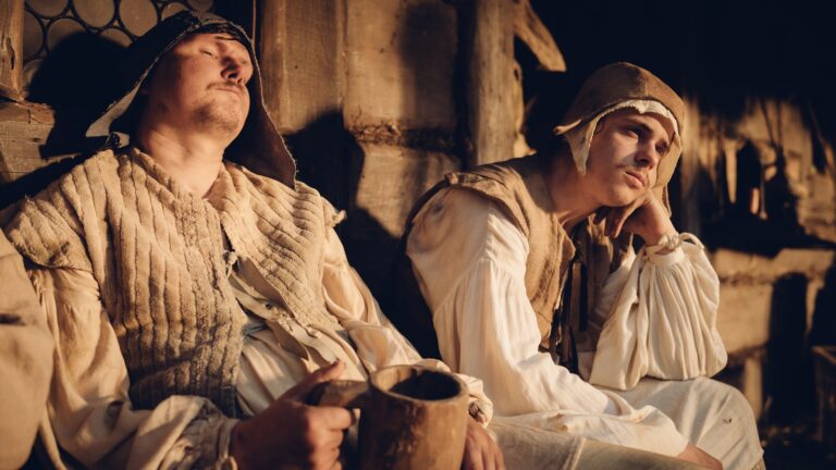 Seriál 1670 je boží satirická pecka a trefa do černého - Netflixer